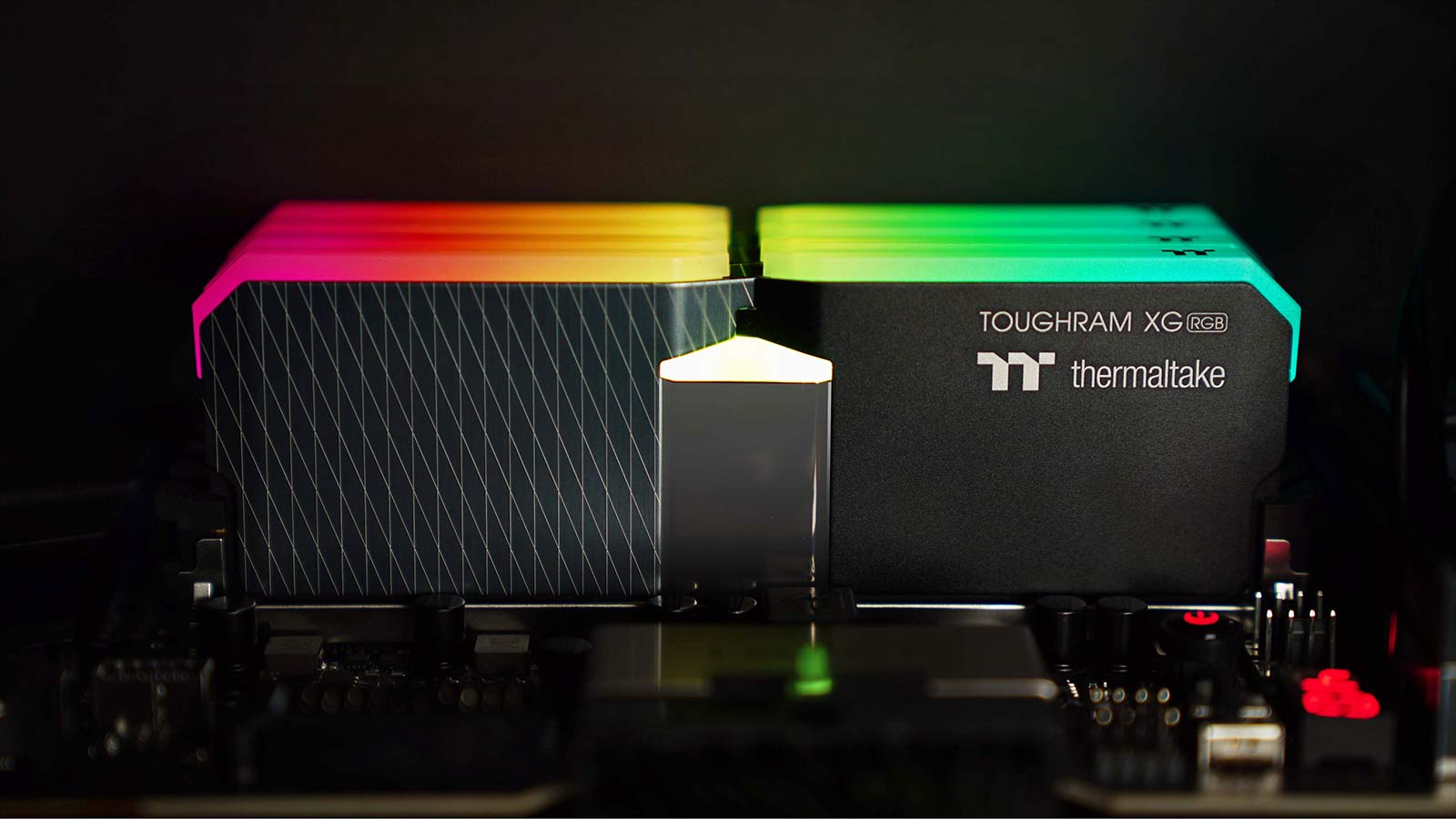 Thermaltake Adds New TOUGHRAM XG RGB Kits for Content Creators
